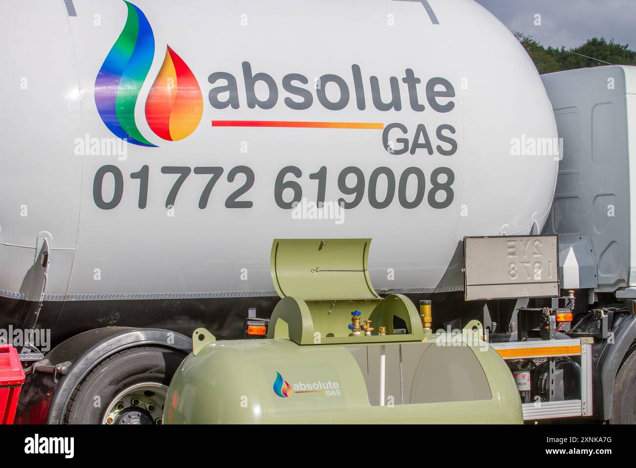 Absolute Gas agricultural Propane Tanker with section storage tank ...