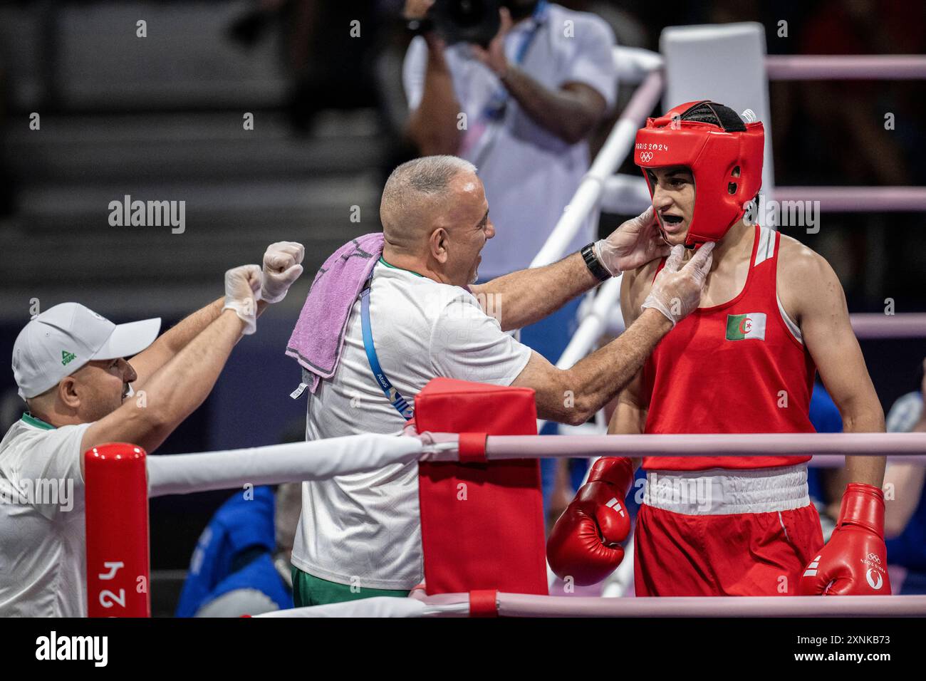 Paris, France. 01st Aug, 2024. Algeria's Imane Khelif (in red) during ...