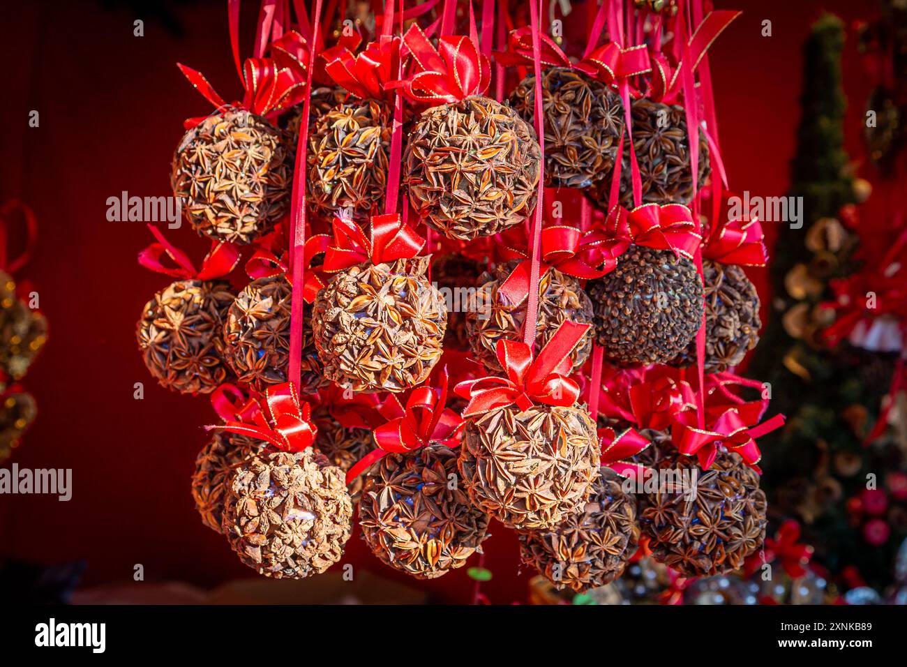 Fragrant pomanders for sale on a European Christmas market stall Stock ...