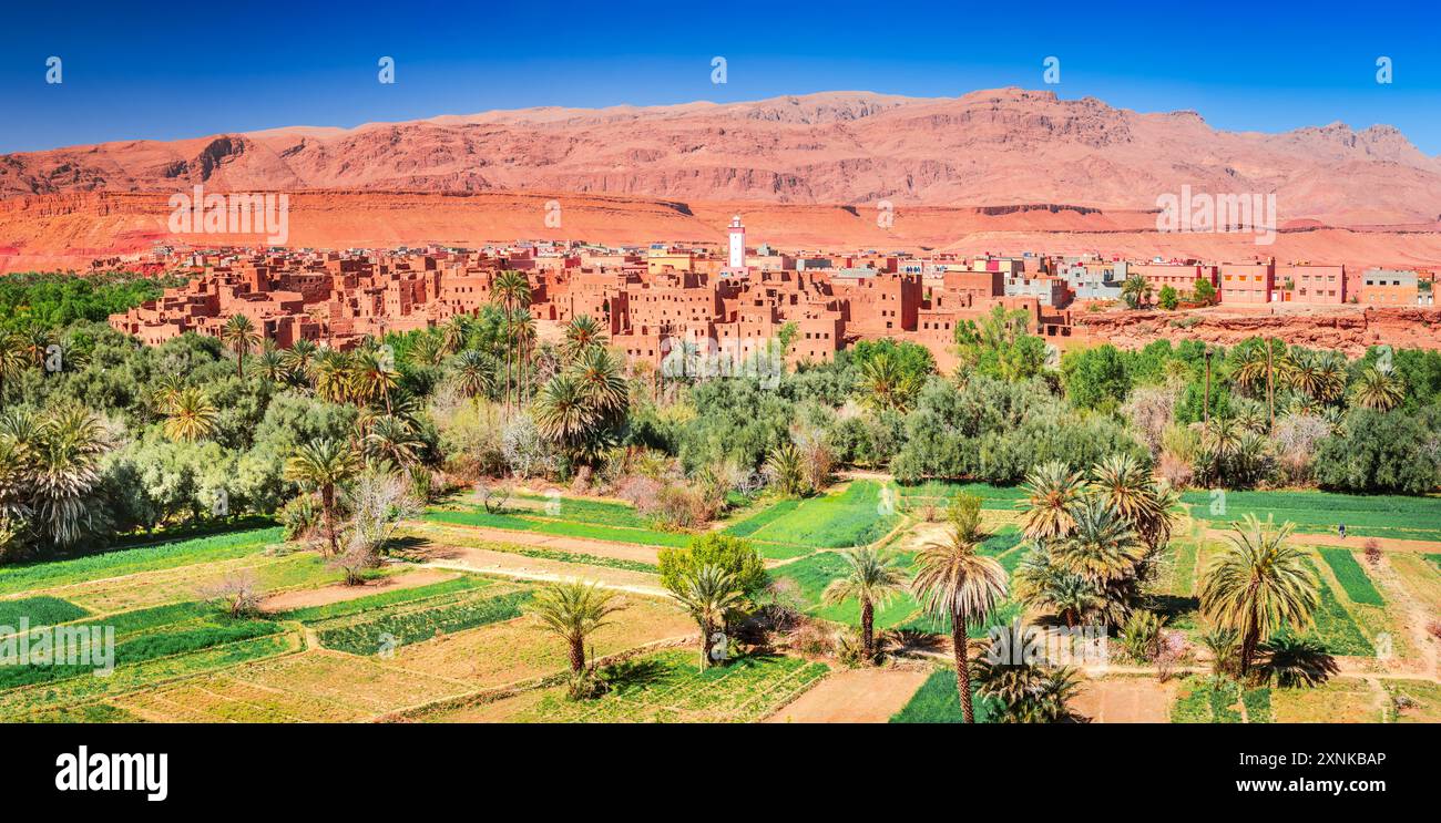 Tinghir, Morocco. Todra Oasis in Atlas Mountains, ancient berber ...