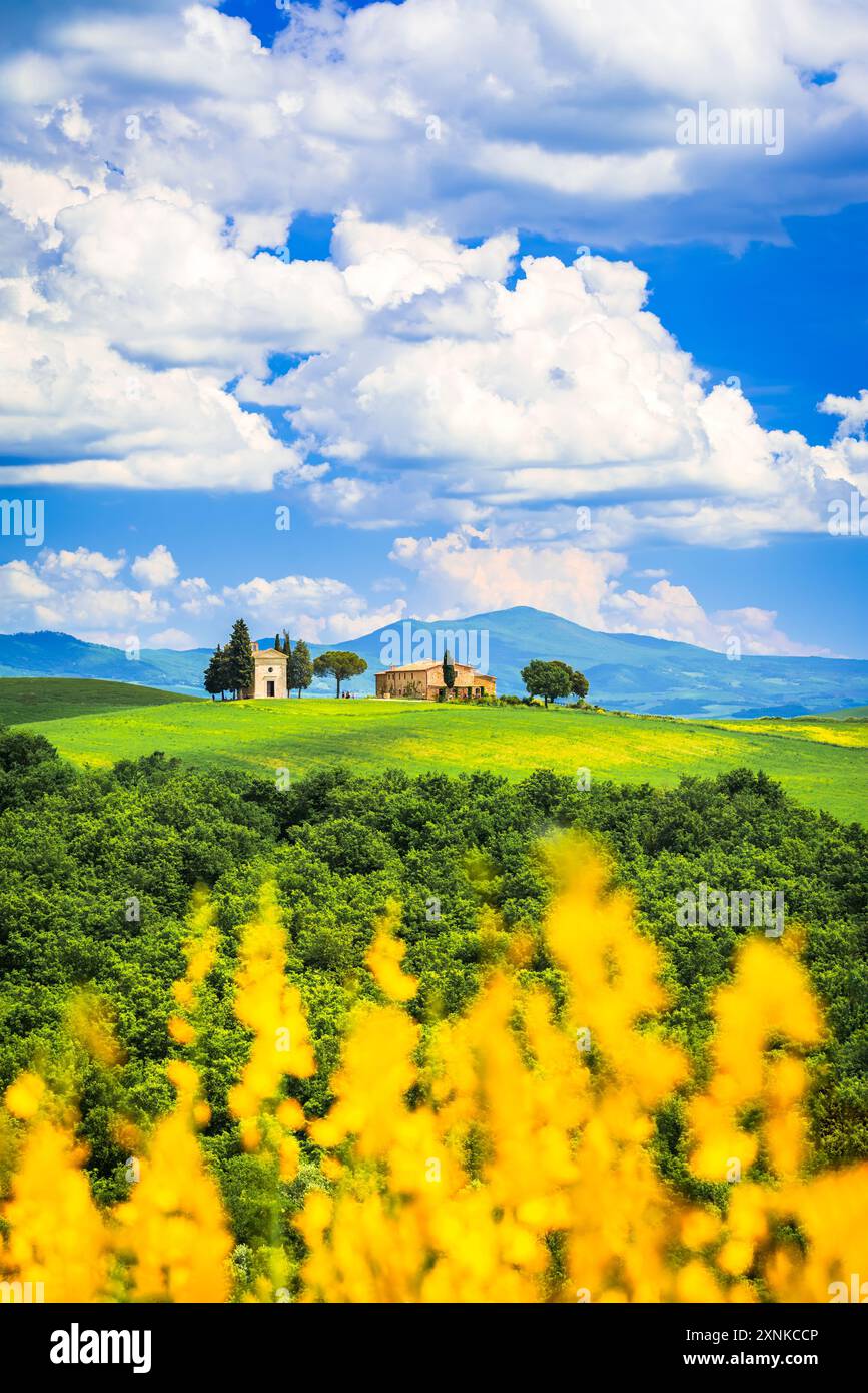 Val d'Orcia, Tuscany. Vitaleta Chapel (Cappella della Madonna di ...