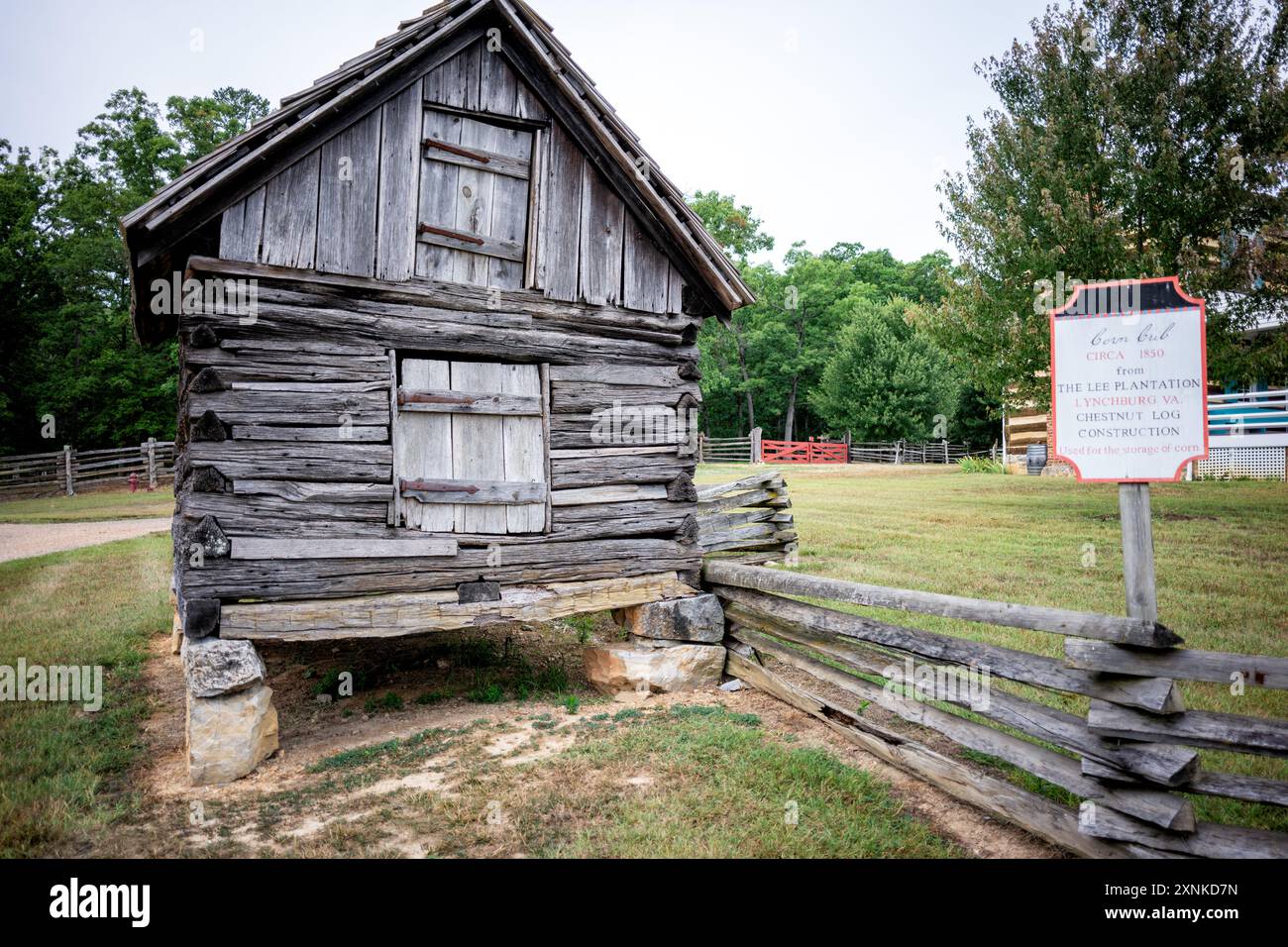 Corn crib hi-res stock photography and images - Alamy