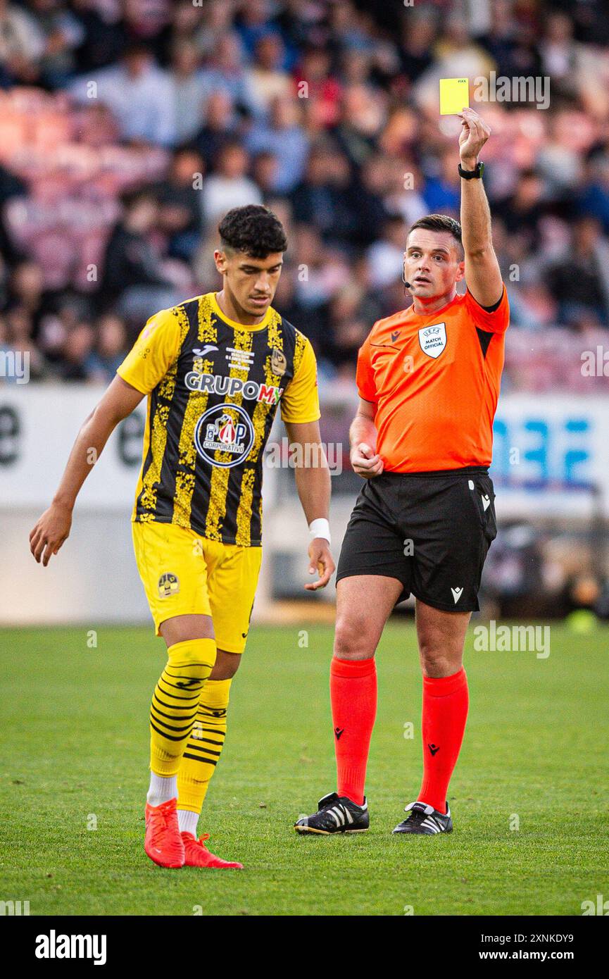 Herning, Denmark. 31st, July 2024. Referee Robert Hennessy books ...