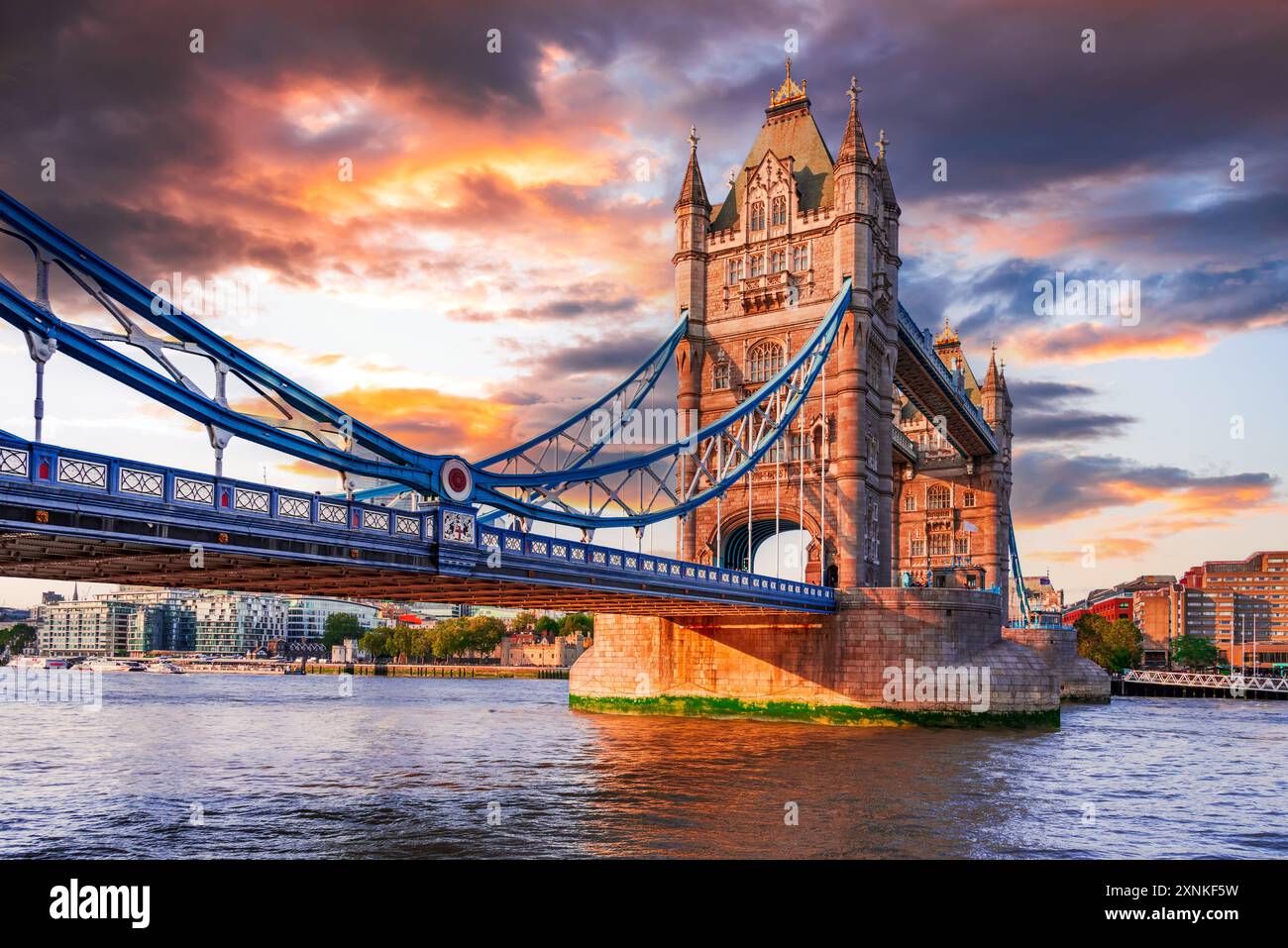 London, england, tower bridge hi-res stock photography and images - Alamy