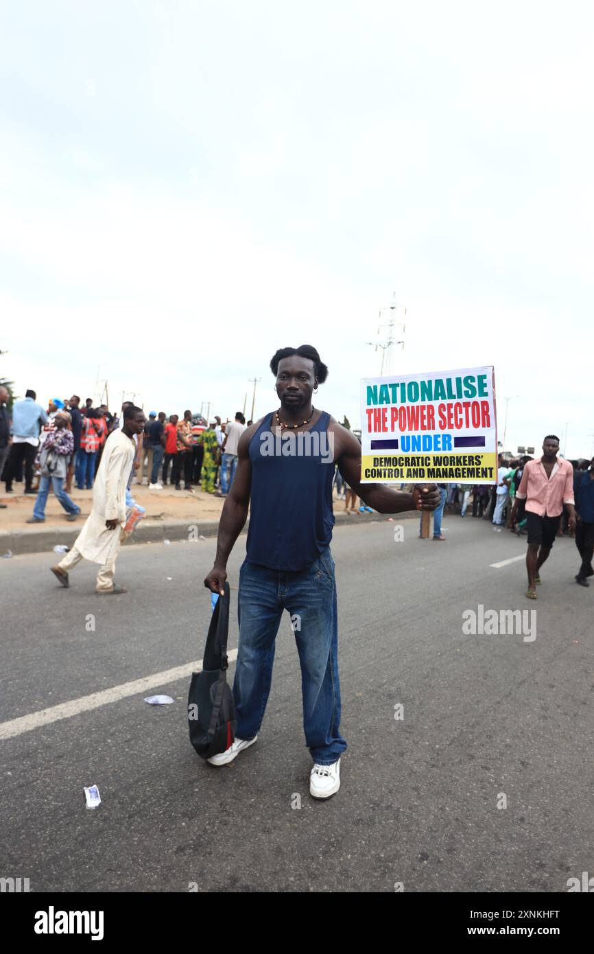 End bad governance protest hi-res stock photography and images - Alamy