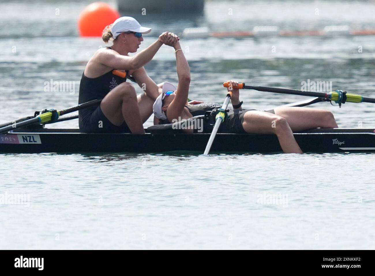 New Zealand's Brooke Francis and Lucy Spoors celebrate gold in the ...