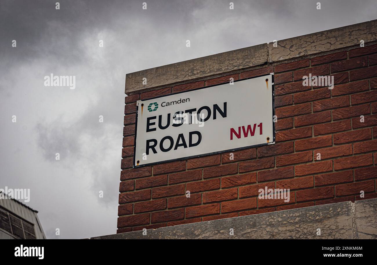 Euston Road sign. London, United Kingdom, July 7, 2024 Stock Photo - Alamy