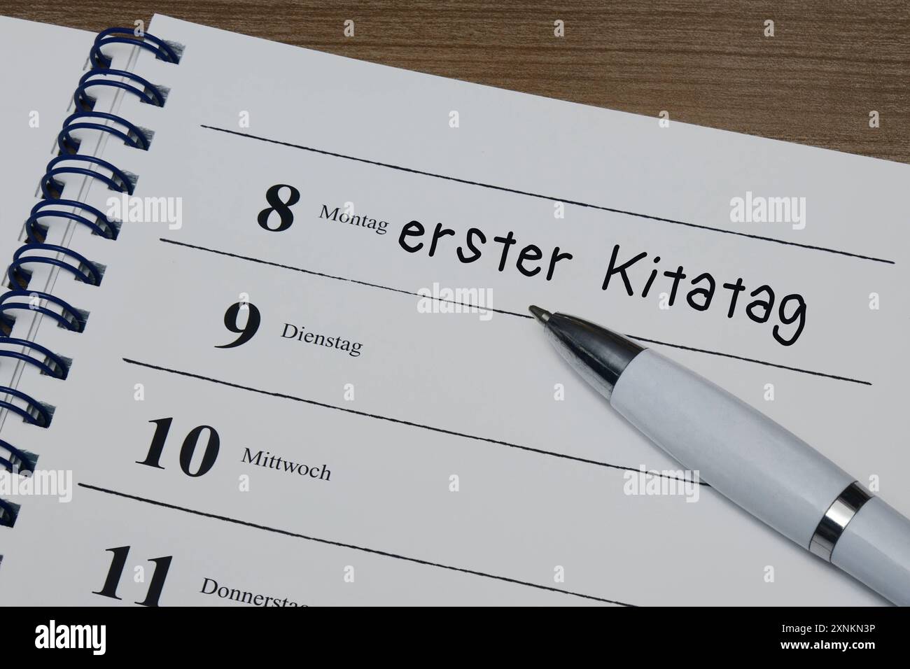 Kalender mit Eintrag erster Kitatag Kalender mit Eintrag erster Kitatag ...