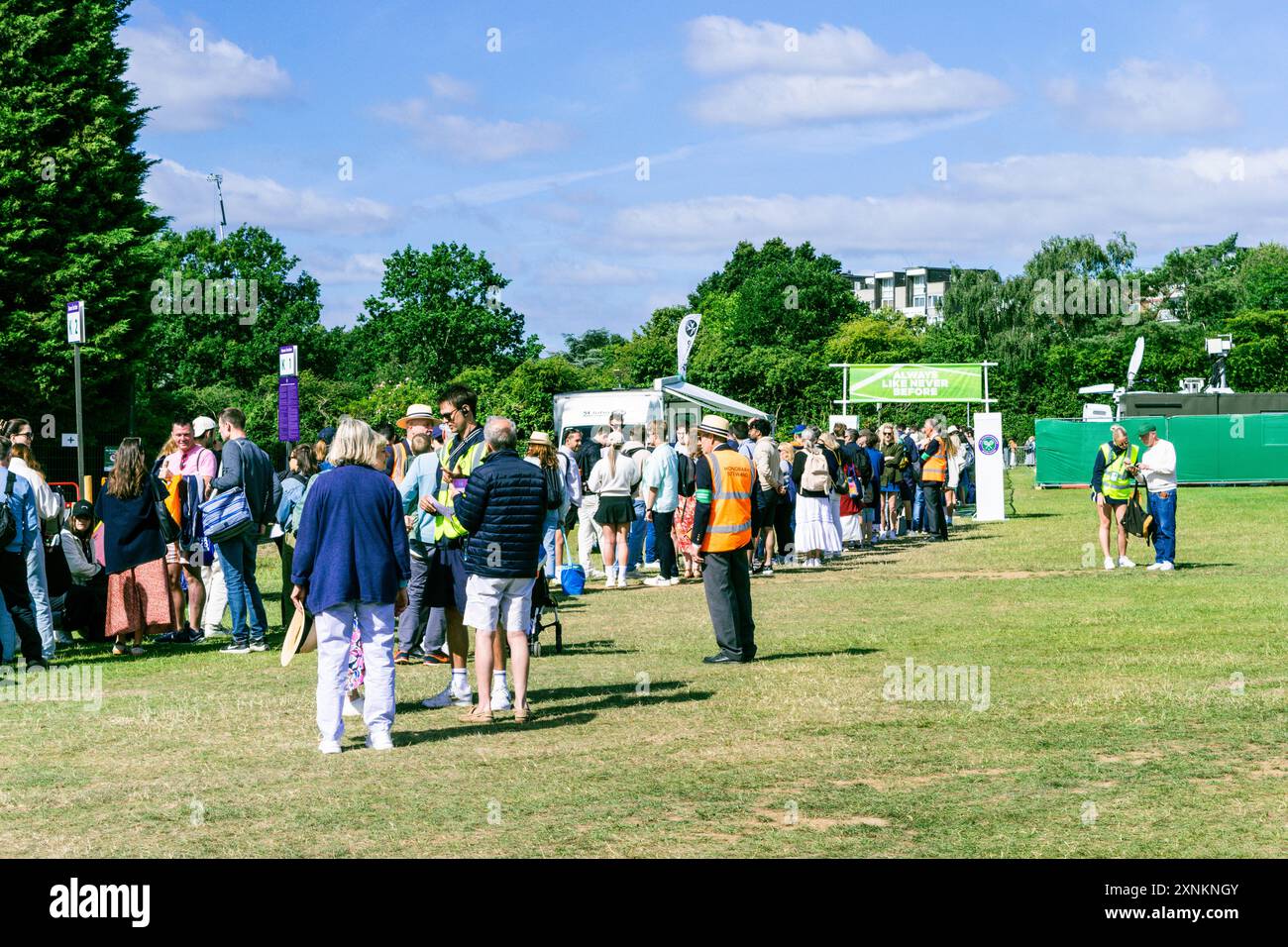 Queueing and camping to queue for Wimbledon. London, United Kingdom ...