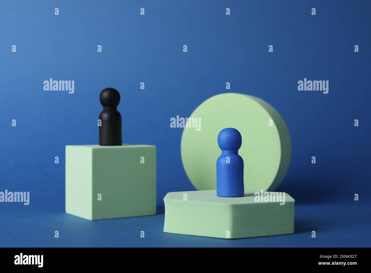 Stand different figures hi-res stock photography and images - Alamy