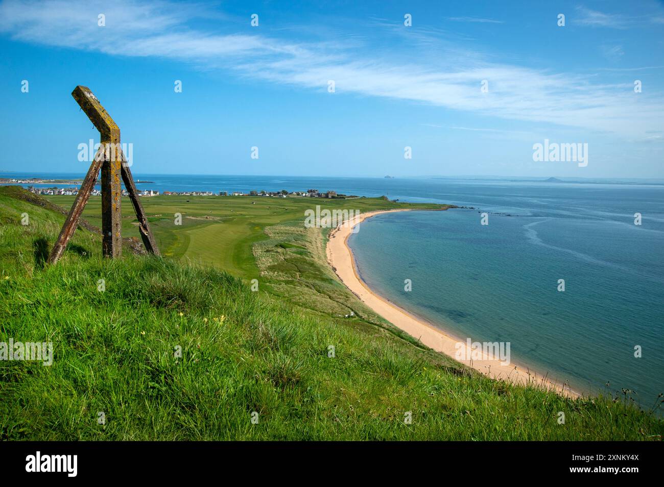 World war 2 scottish coastal ruins hi-res stock photography and images ...