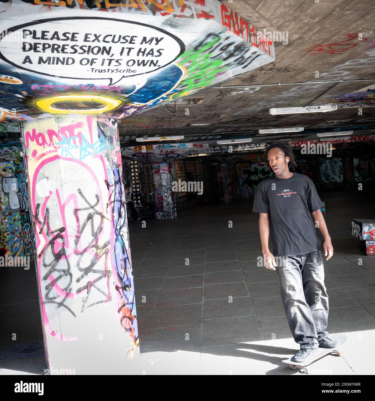 London skateboarders hi-res stock photography and images - Alamy