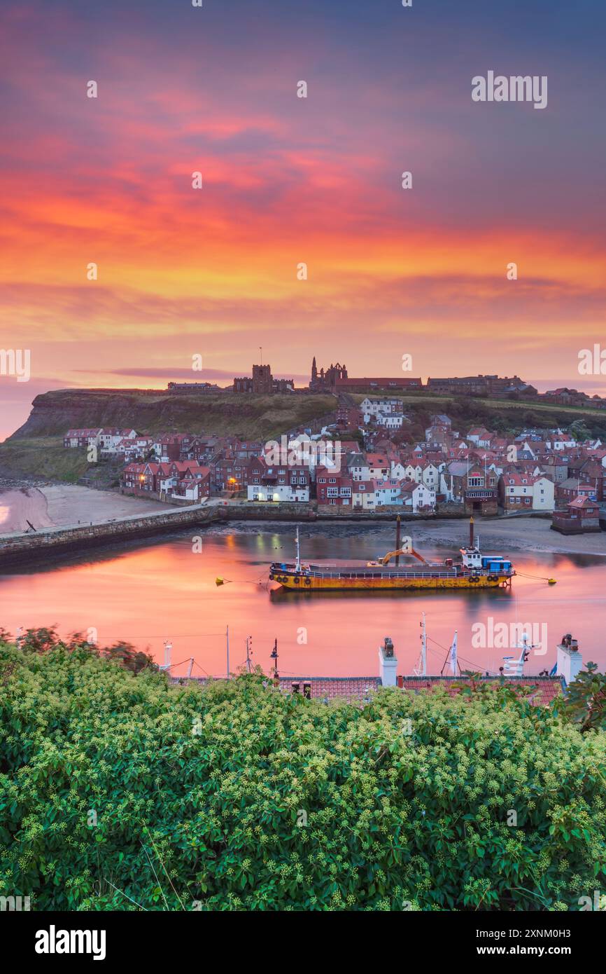 Eske river estuary hi-res stock photography and images - Alamy