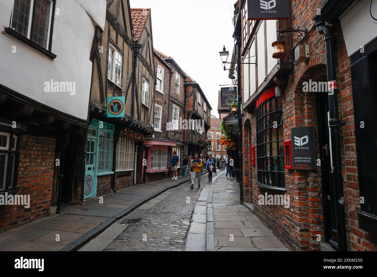 The Shambles, a medieval street in York City centre, Yorkshire, England ...