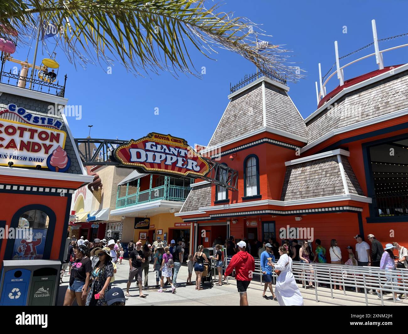 Giant dipper hi-res stock photography and images - Alamy