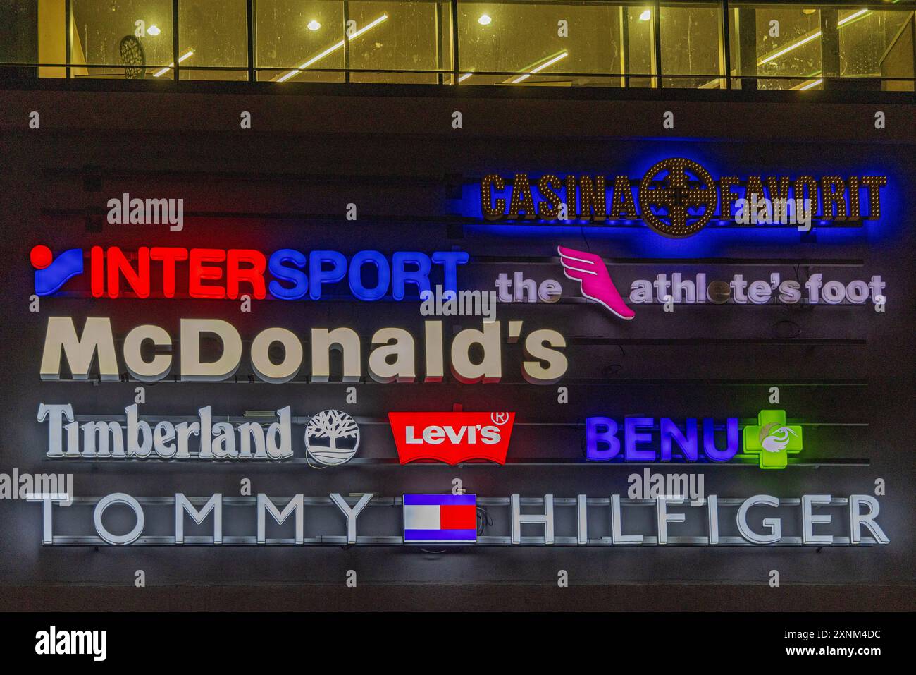 Timberland shop logo hi-res stock photography and images - Alamy