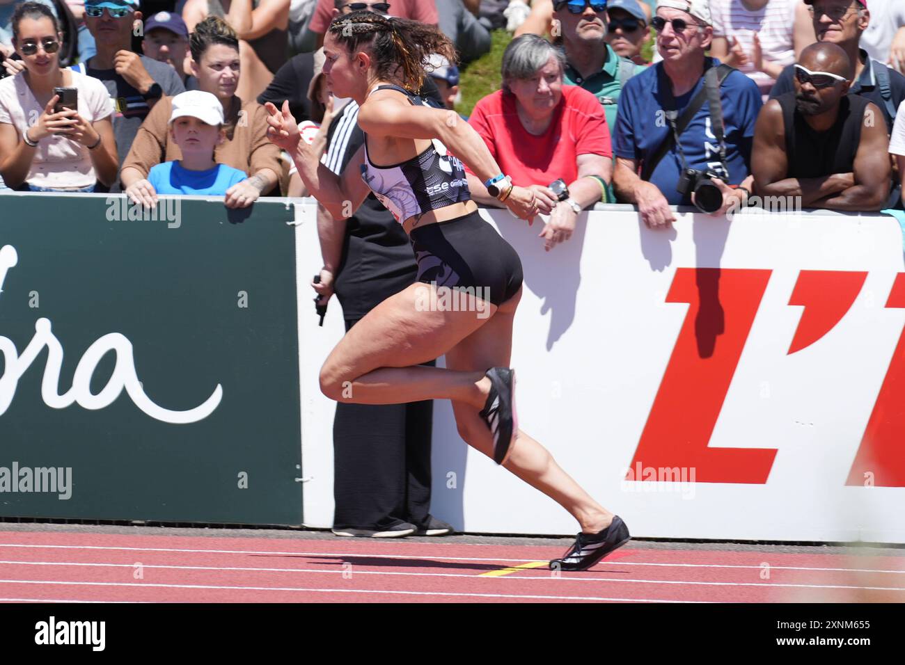 LAZRAQ KHLASS Auriana Athletisme Metz Metropole series 200 m Women ...