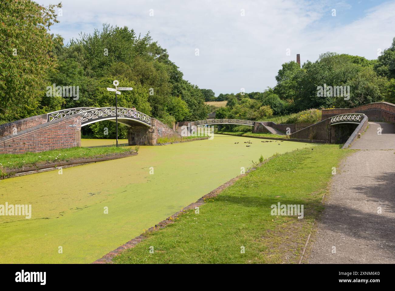 Toll End Bridge at Windmill End Junction on the Dudley canal named ...