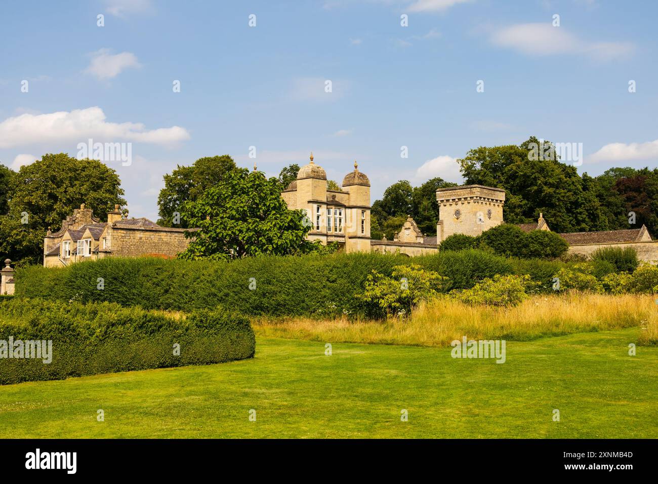 Walled garden england hi-res stock photography and images - Alamy