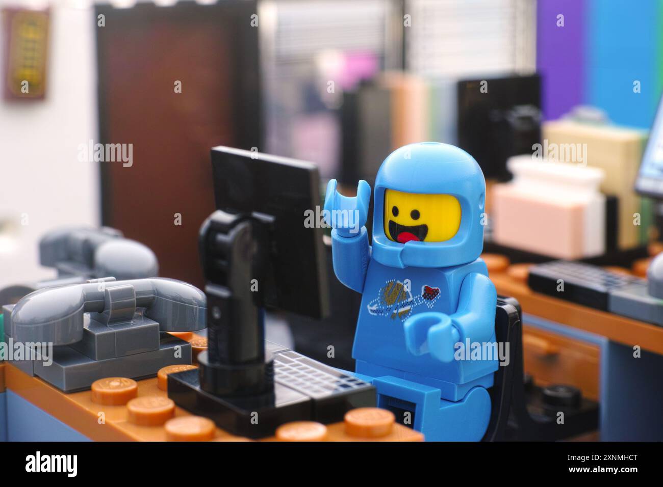 Benny Spaceman Logo Benny Spaceman Benny GIF Benny Spaceman Benny
