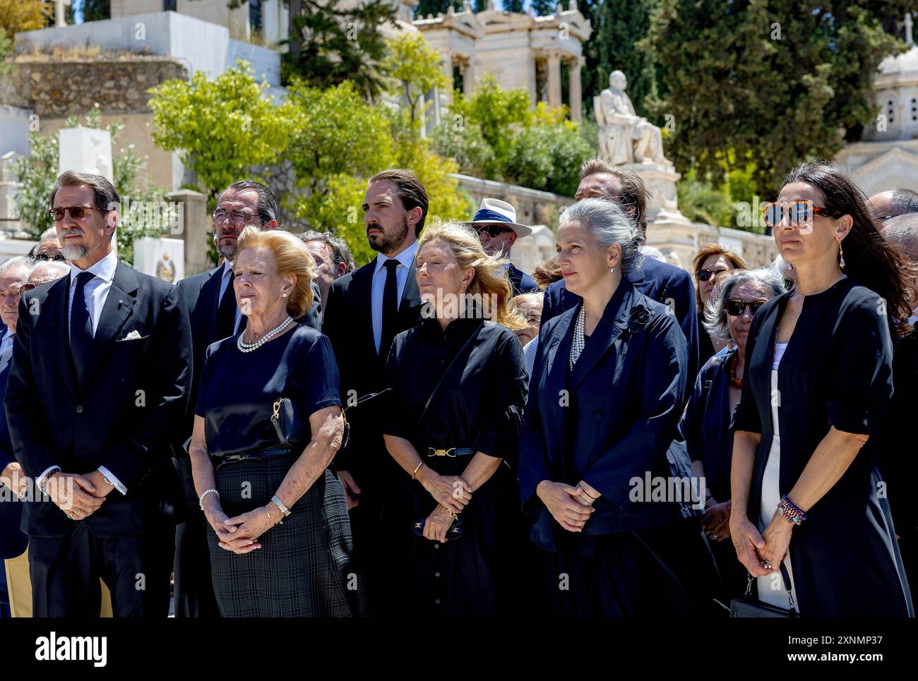 Funeral of queen alexandra hi-res stock photography and images - Alamy