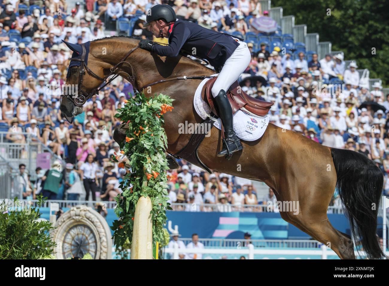 Ben MAHER riding POINT BREAK, Equestrian, Jumping Team Qualifier during ...