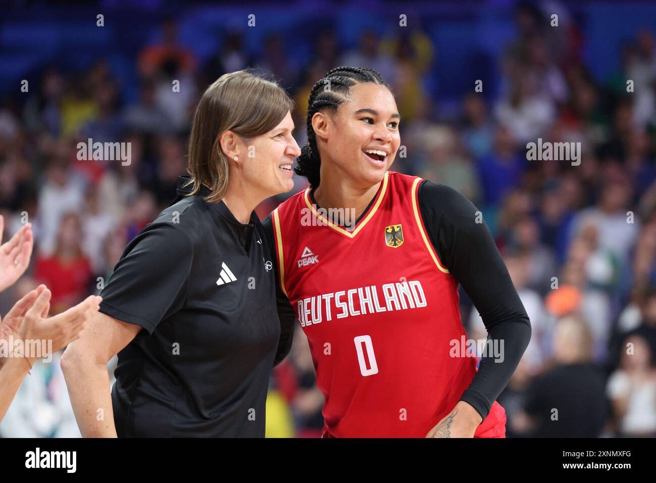 Coach Lisa Thomaidis of Germany with Satou Sabally, Basketball, Women's ...