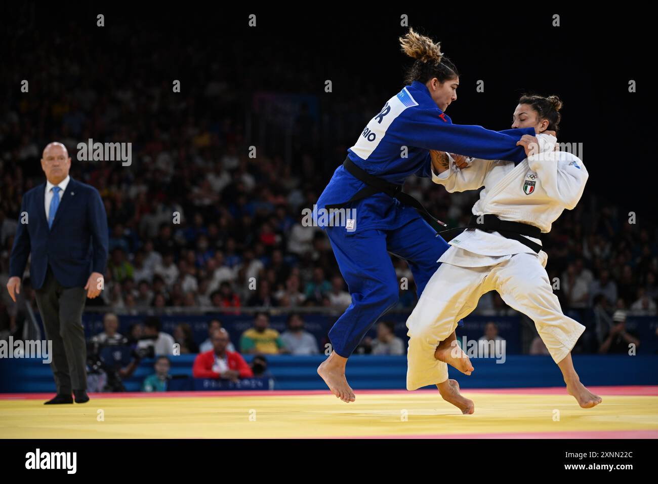 Paris, France. 1st Aug, 2024. Alice Bellandi (white) of Italy competes ...