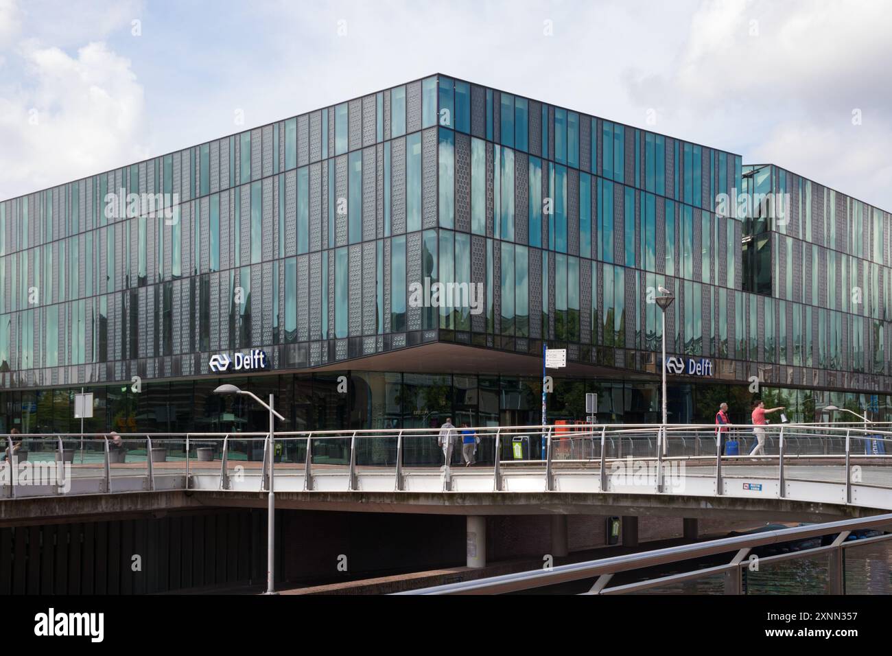 DELFT, SOUTH HOLLAND, THE NETHERLANDS - JULY 26, 2024: view of the ...