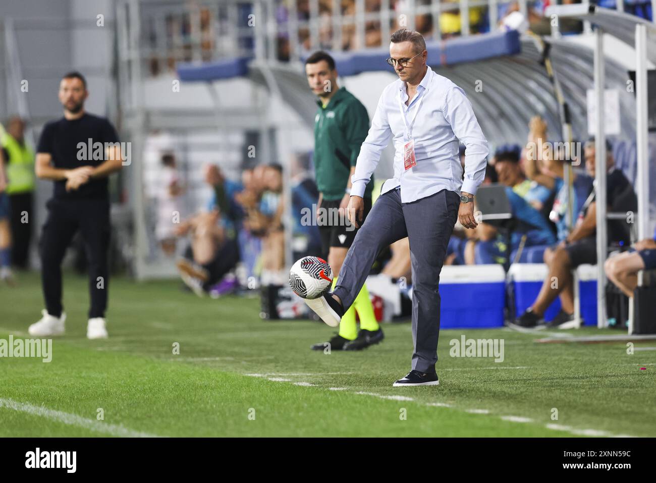 BACKA TOPOLA - Coach Bozidar Bandovic of FK Vojvodina during the UEFA ...