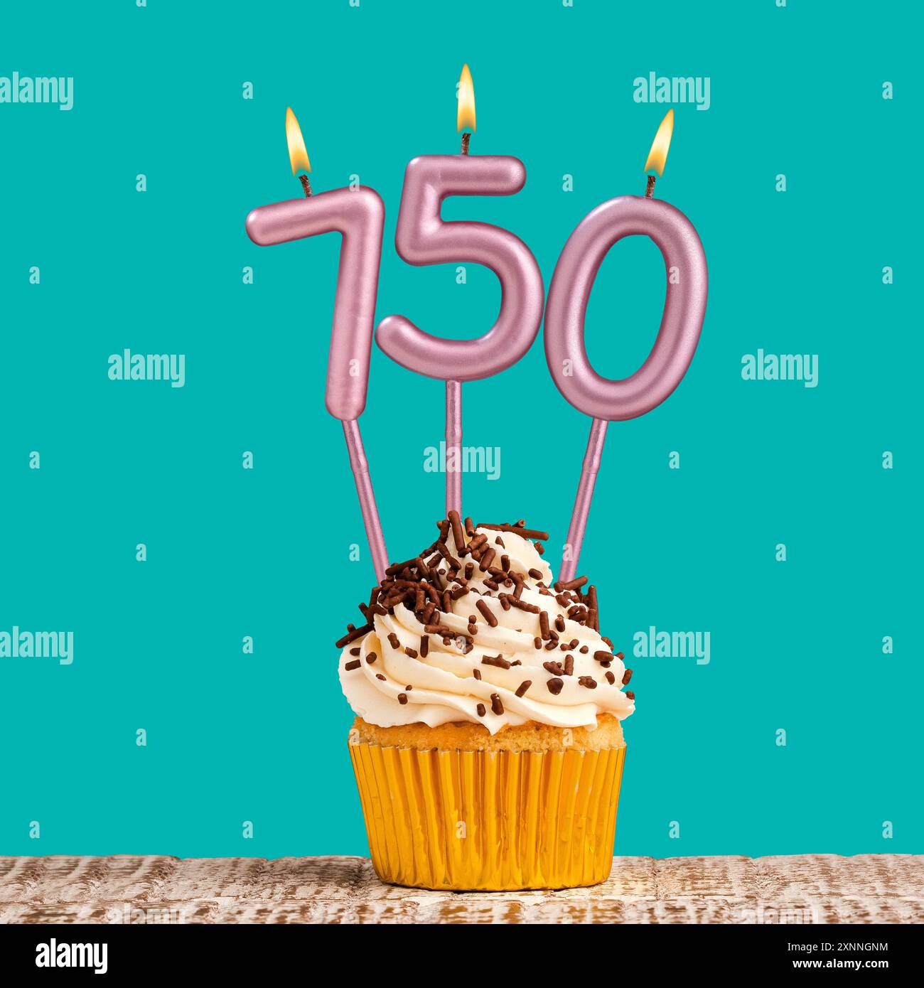 750 likes hi-res stock photography and images - Alamy
