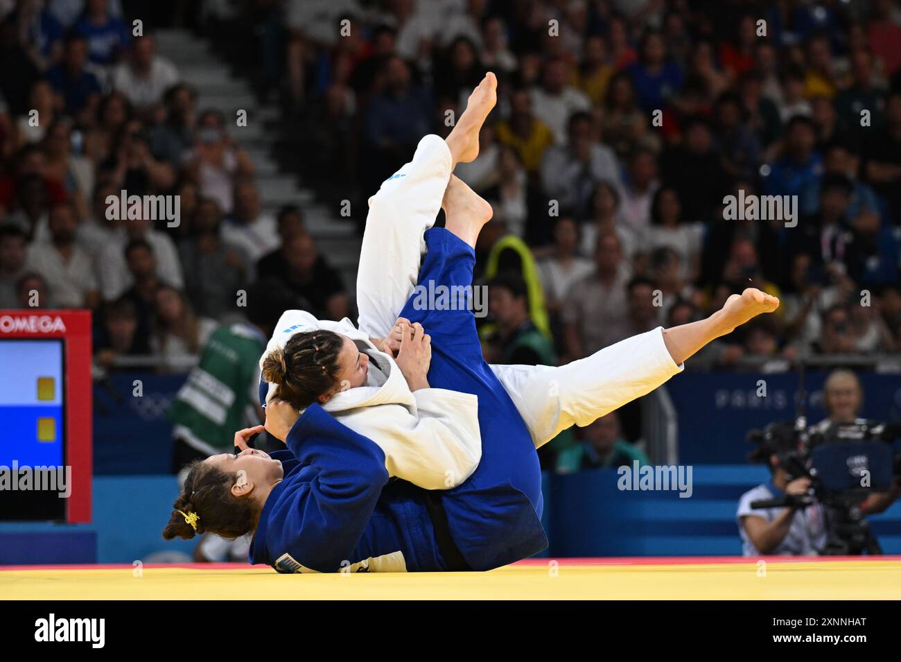 Paris, France. 1st Aug, 2024. Alice Bellandi (white) of Italy competes ...