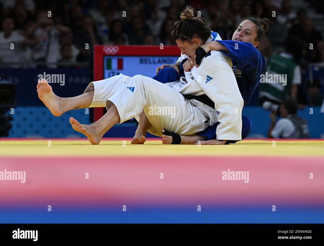 Paris, France. 1st Aug, 2024. Alice Bellandi (white) of Italy competes ...