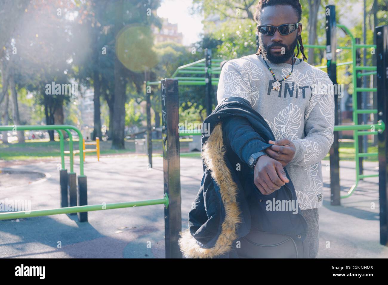 Taking clothes off in public hi-res stock photography and images - Alamy