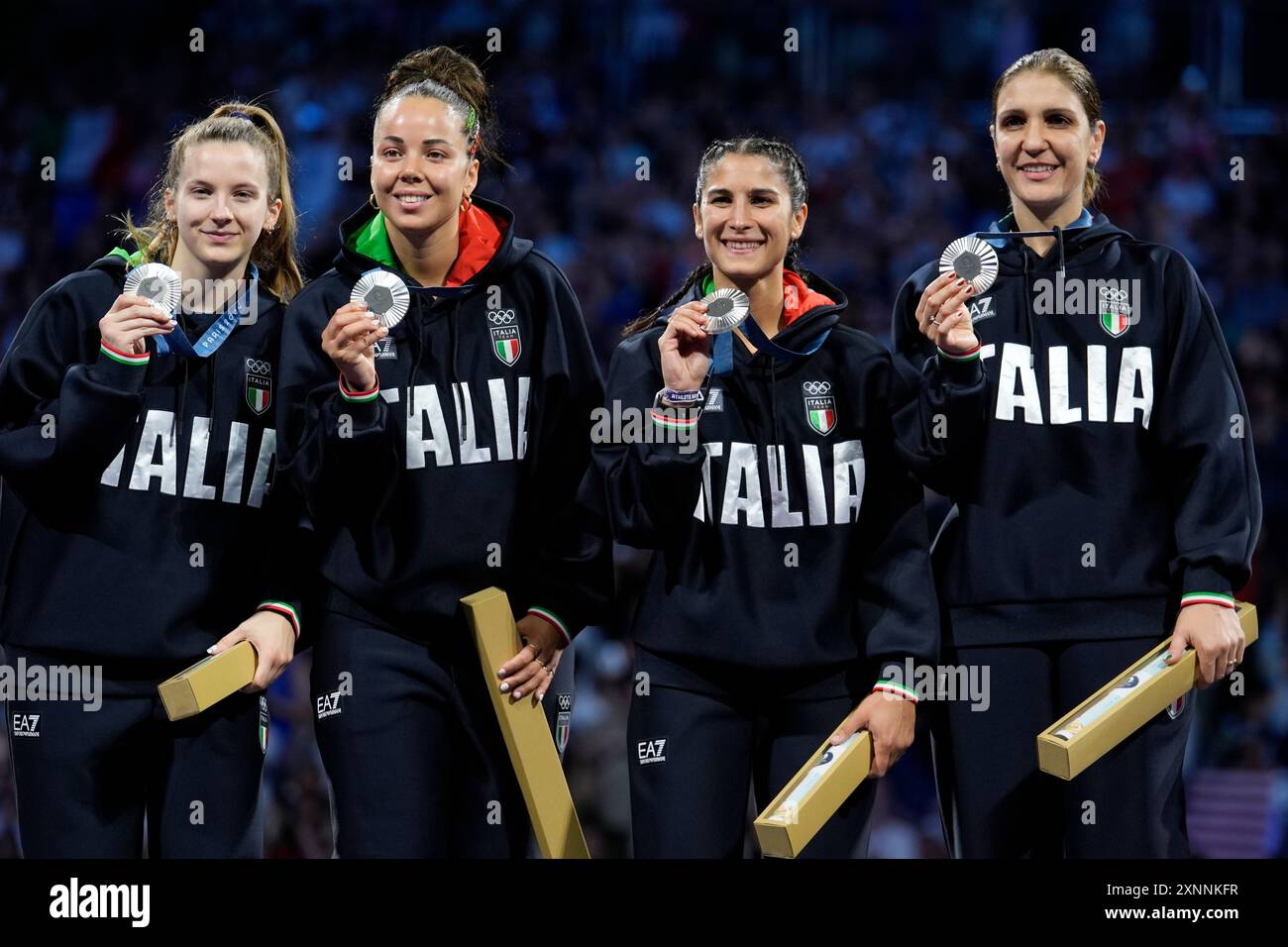 Italy's fencers Arianna Errigo, Martina Favaretto, Alice Volpi and ...