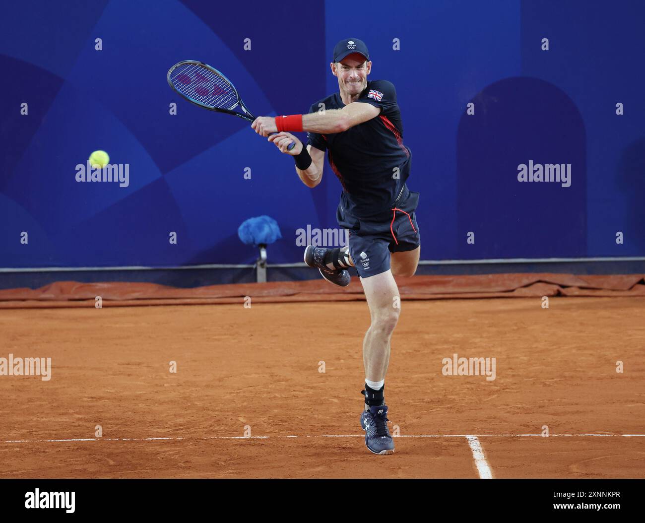 Paris, France. 01st Aug, 2024. Great Britain's Andy Murray hits a ...