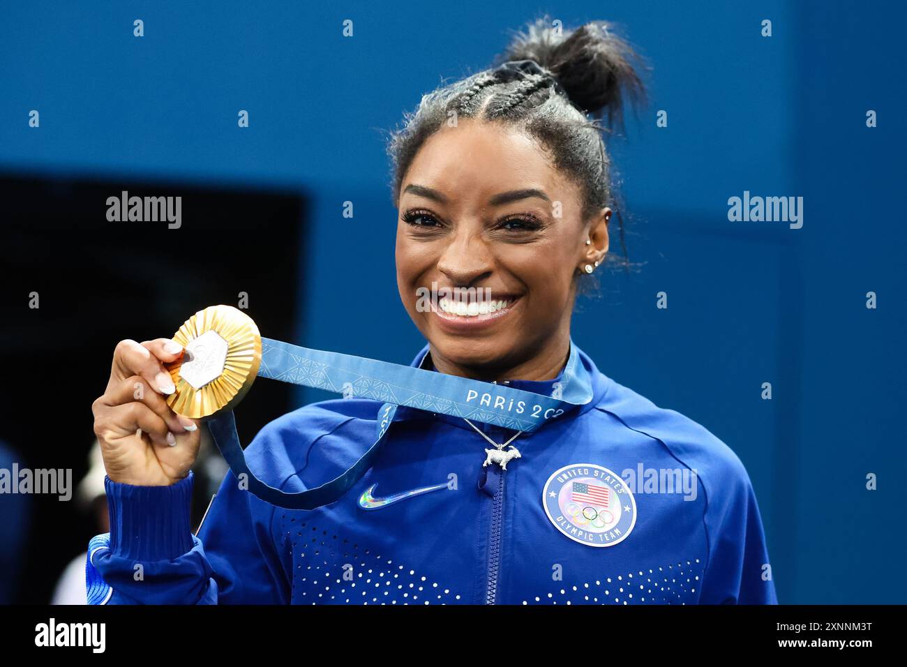 Paris, France, 1 August, 2024. Simone Biles of USA shows off her Gold ...