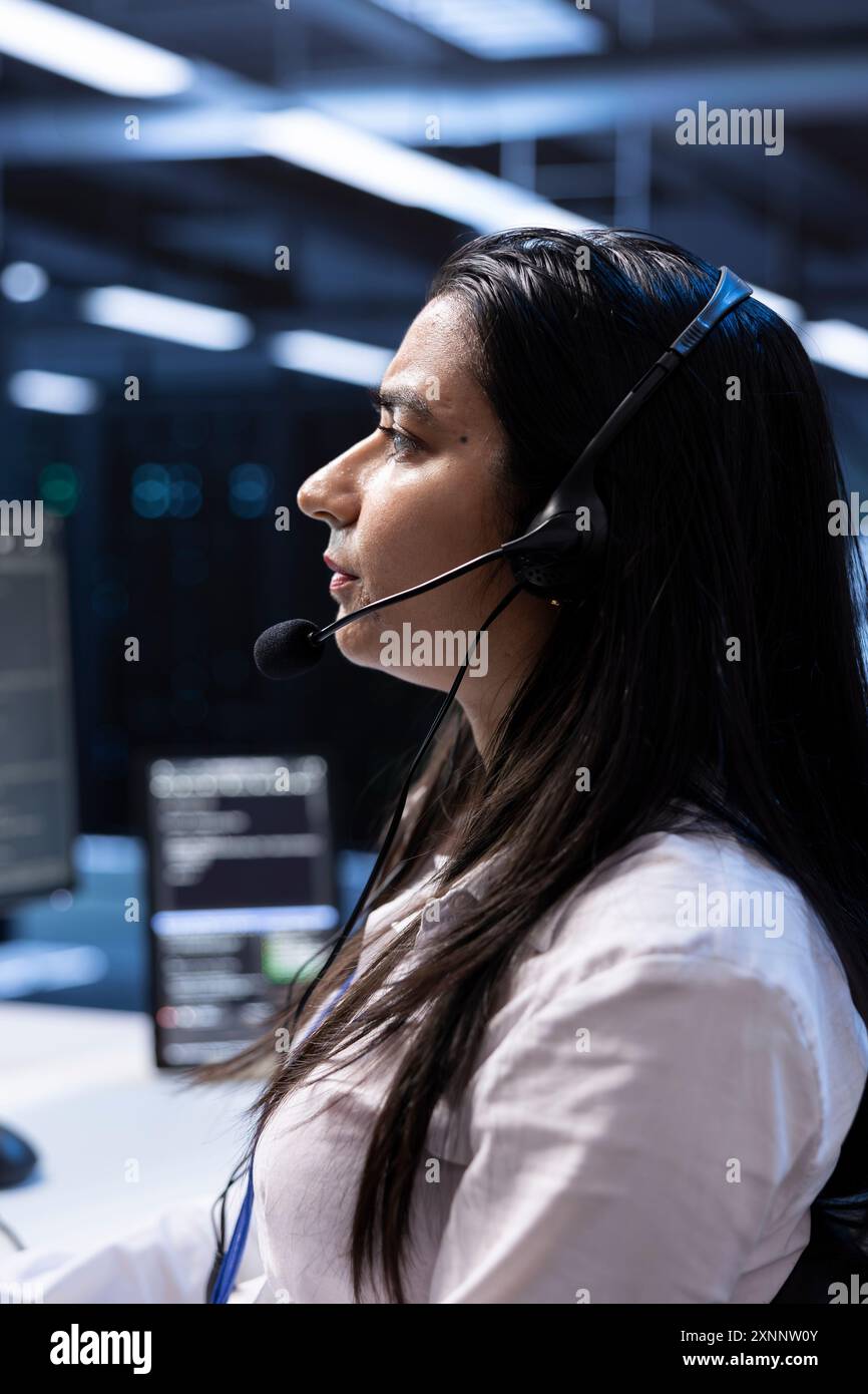 Logistics data analysis center hi-res stock photography and images - Alamy