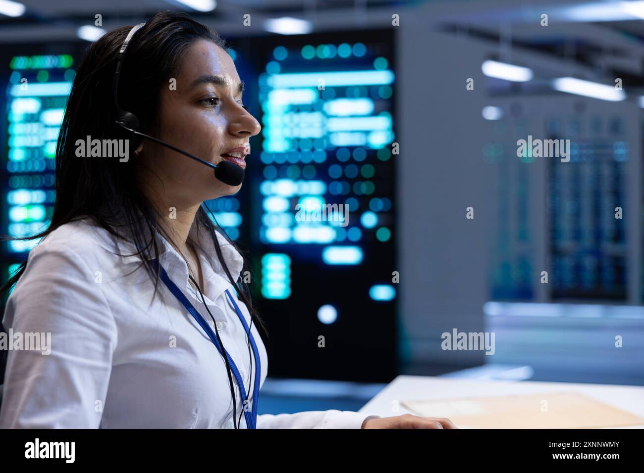 Troubleshooting machines hi-res stock photography and images - Alamy