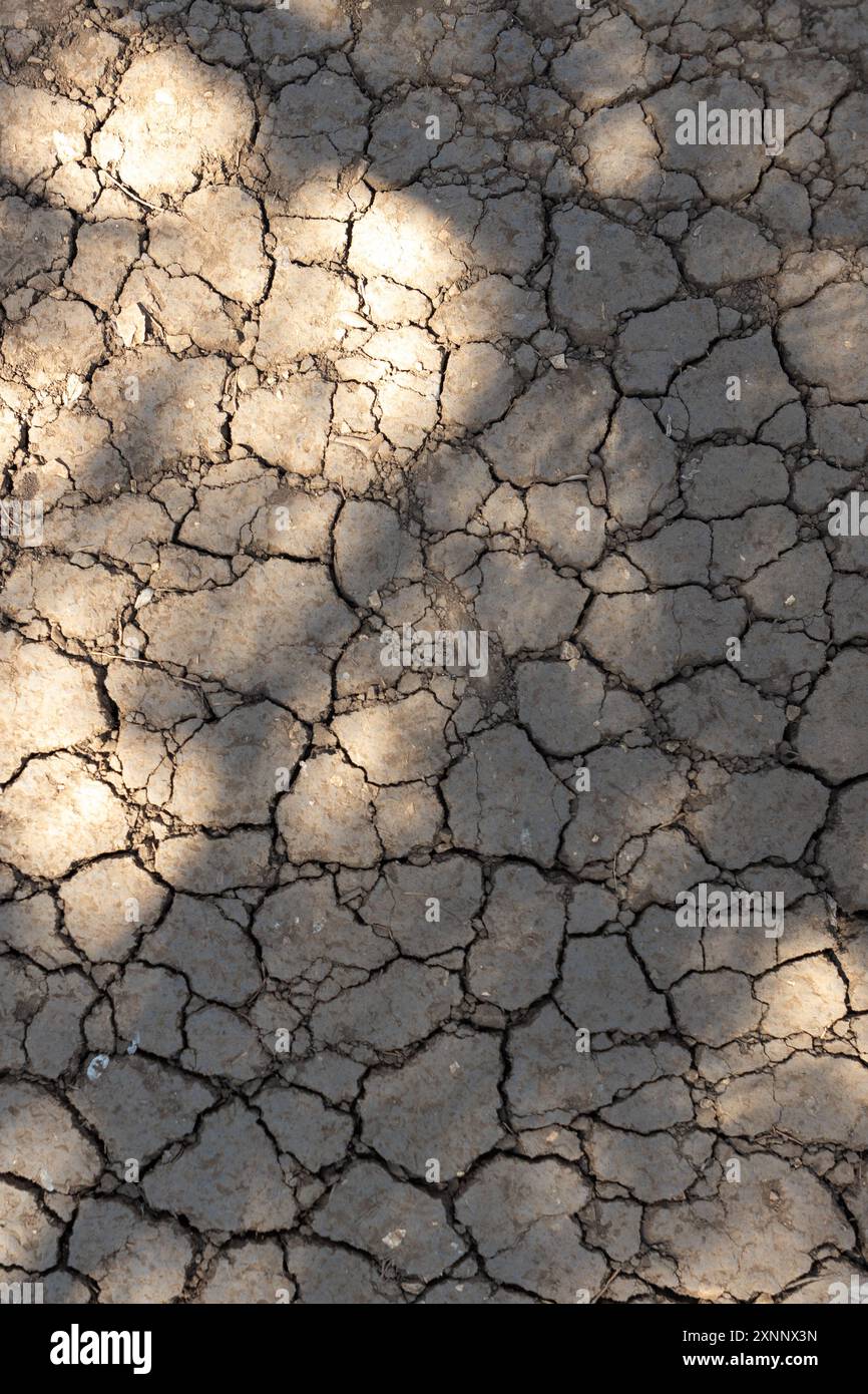 Cracked Earth Due to Drought Stock Photo - Alamy