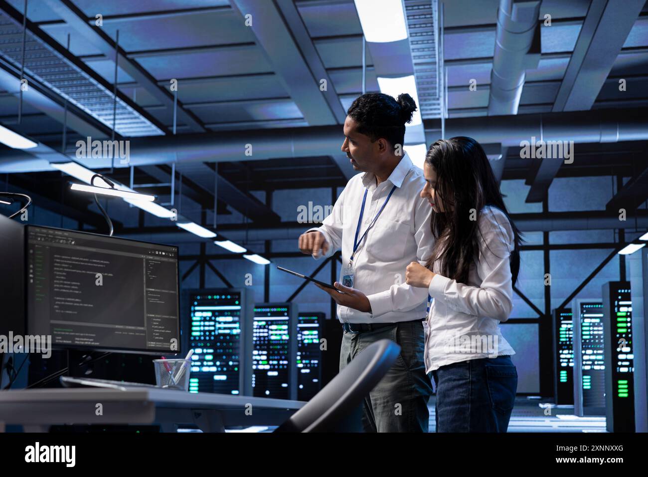 Technician checking server racks hi-res stock photography and images - Alamy