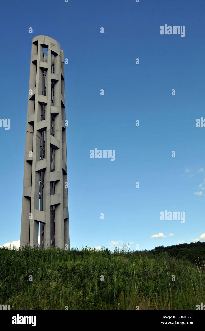 The Tower of Voices at the Flight 93 National Memorial in Pennsylvania ...
