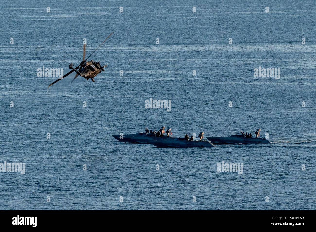 In a joint effort, U.S. Army Soldiers assigned to the 160th Special ...