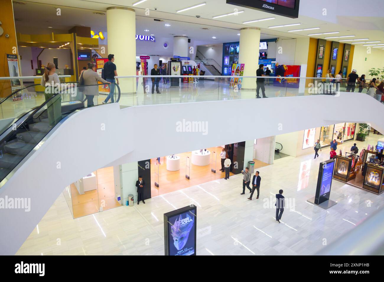 Plaza Carso Shopping Center in Polanco, Mexico City. Real estate ...