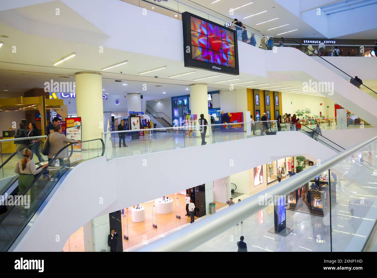 Plaza Carso Shopping Center in Polanco, Mexico City. Real estate ...