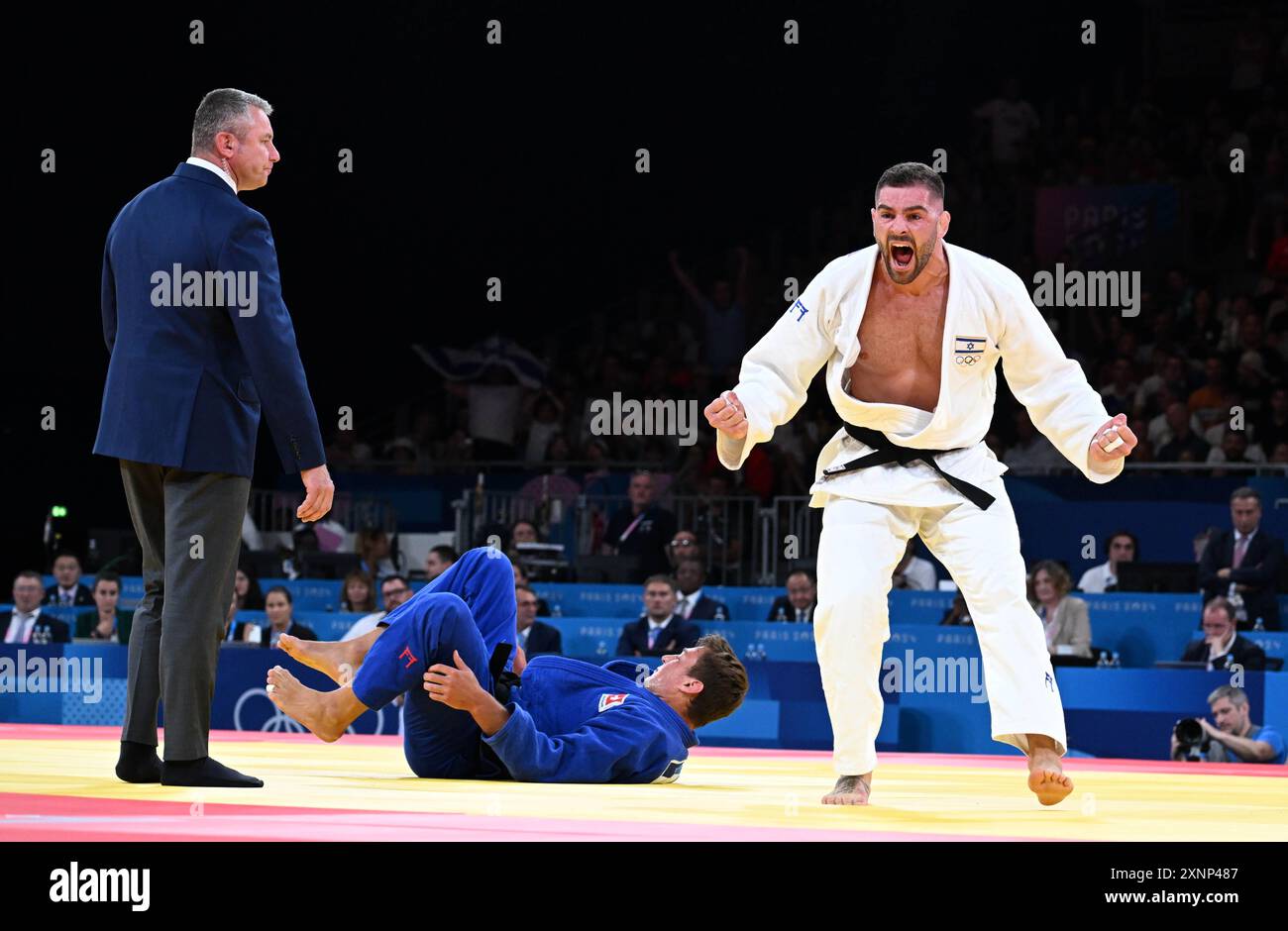 Paris, France. 1st Aug, 2024. Peter Paltchik (white) of Israel competes ...