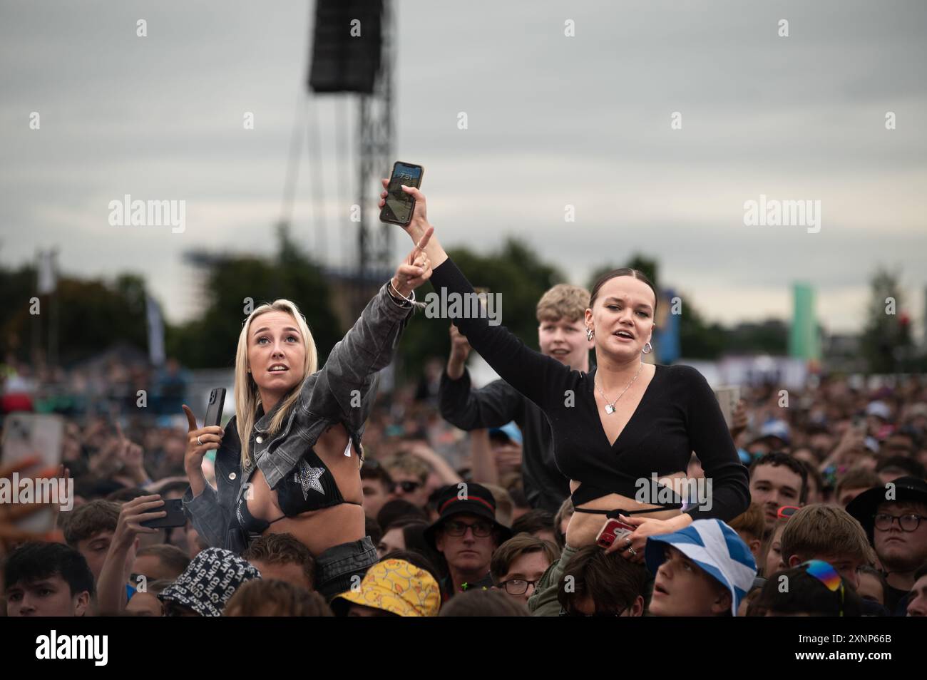 TRNSMT Crowds at TRNSMT 2024 Glasgow Green 13th July 2024 Stock Photo ...