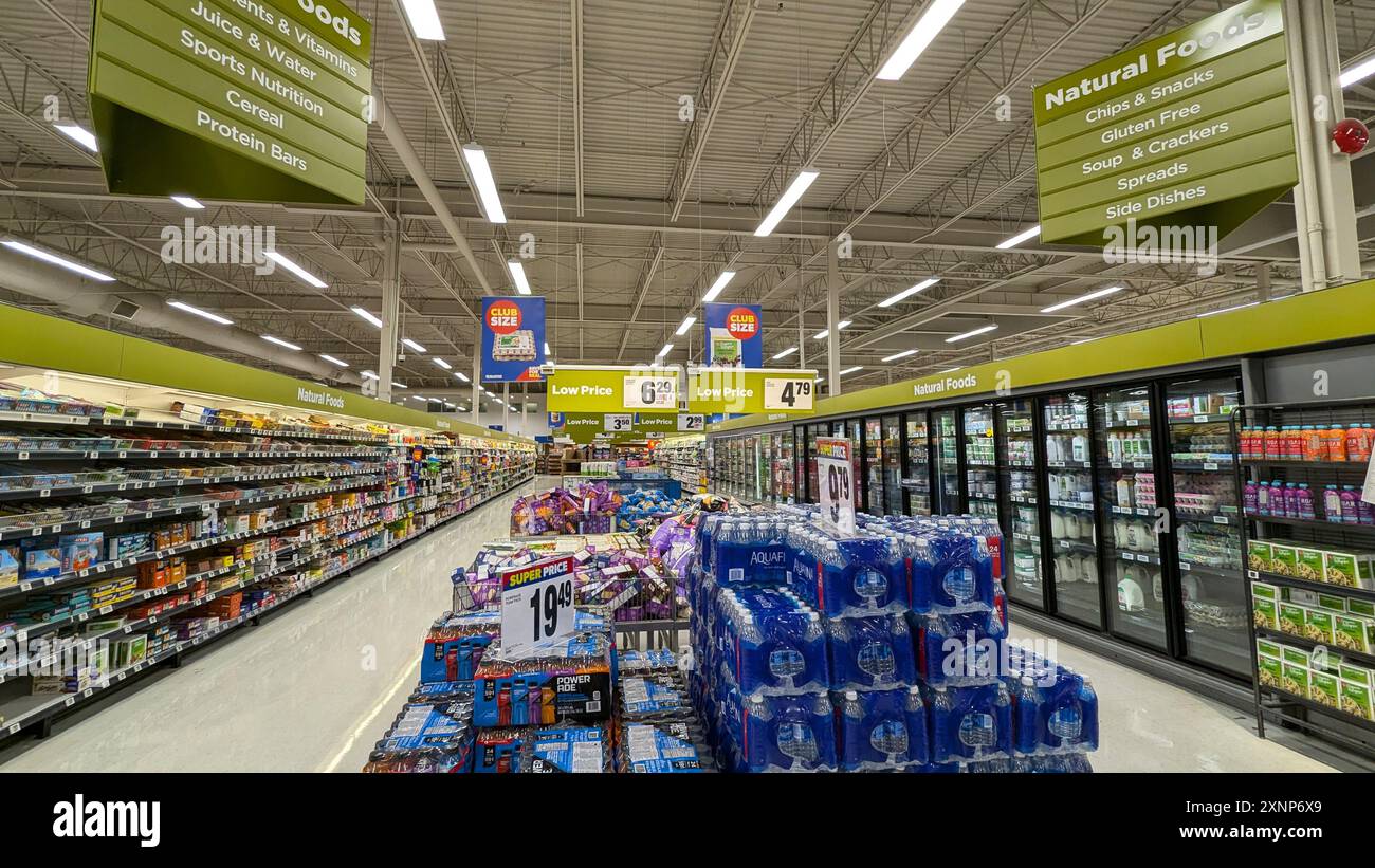 Food market indoor retail snack items hi-res stock photography and ...