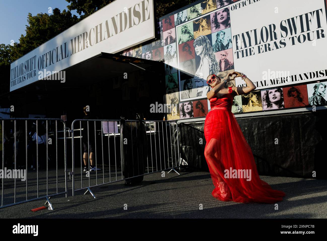 Taylor swift the eras tour poster hi-res stock photography and images ...