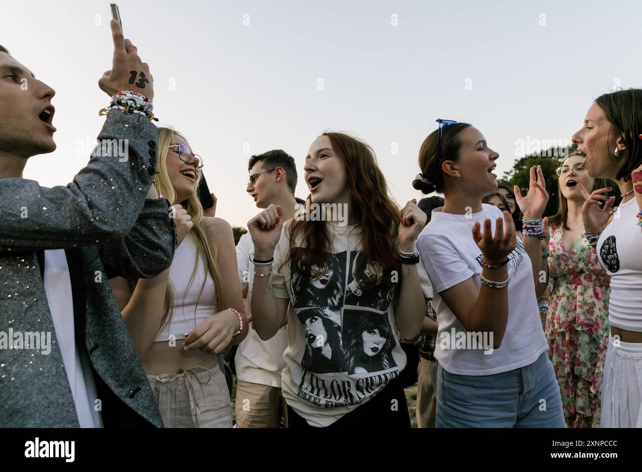 Taylor swift fans eras tour usa hi-res stock photography and images - Alamy